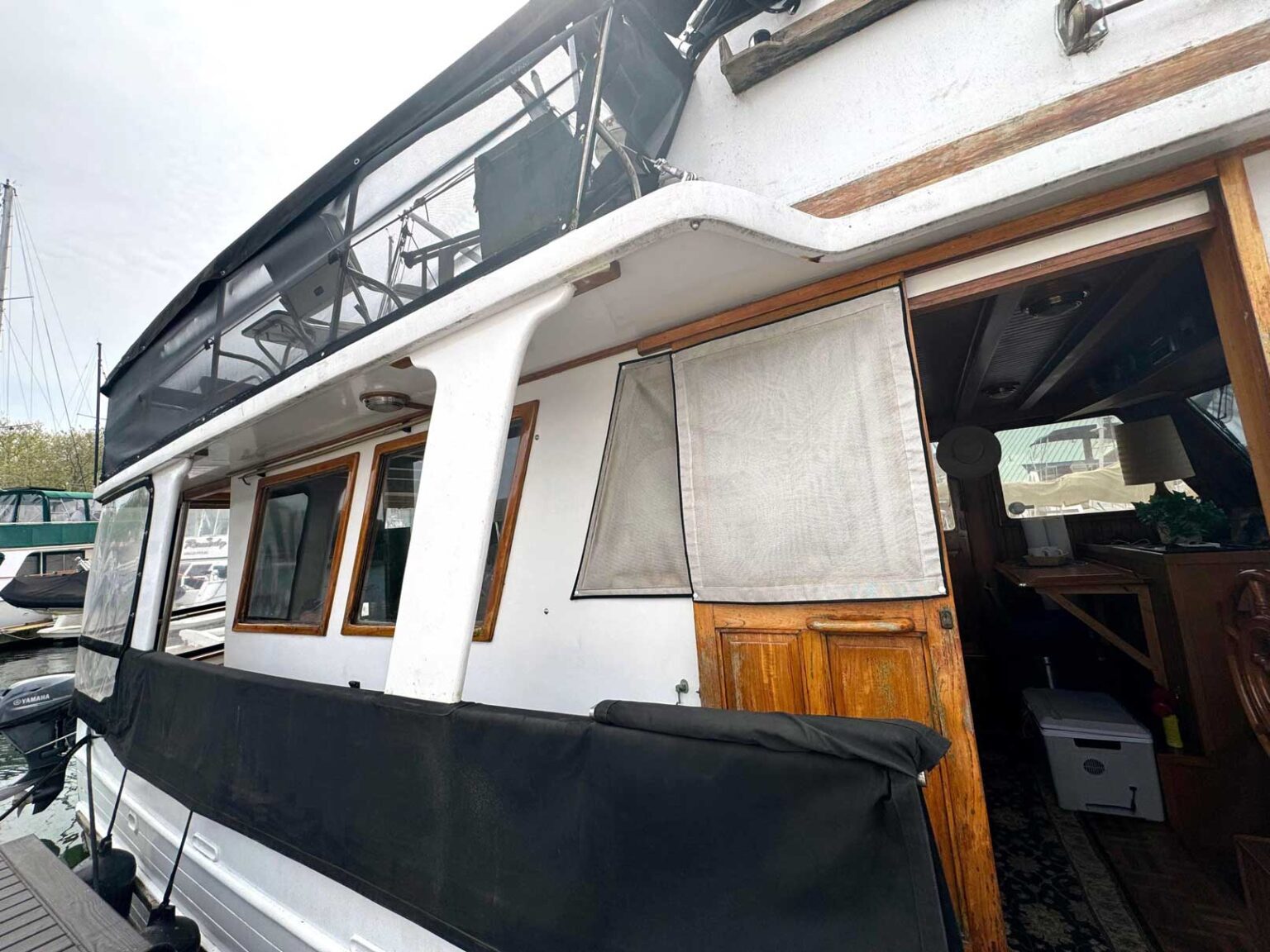 42' 1982 Universal Marine Europa - Blackfish Marine