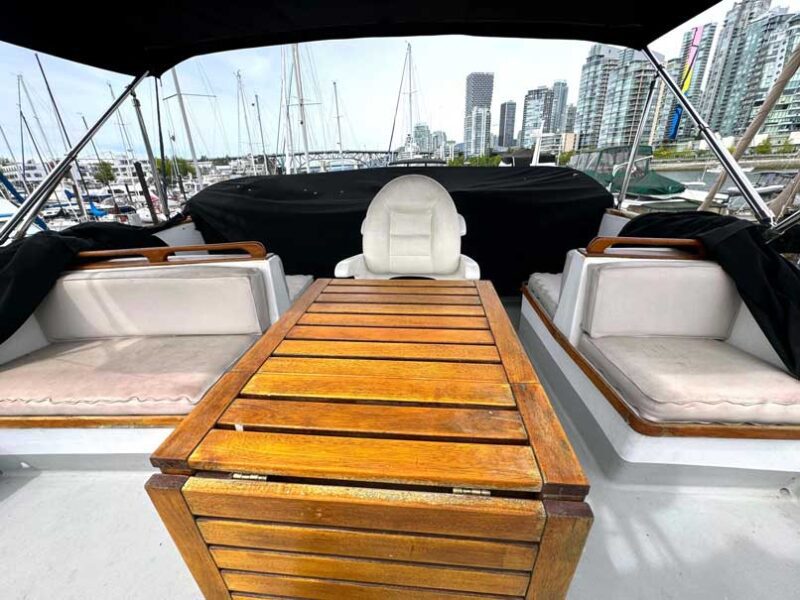 42' 1982 Universal Marine Europa - Blackfish Marine