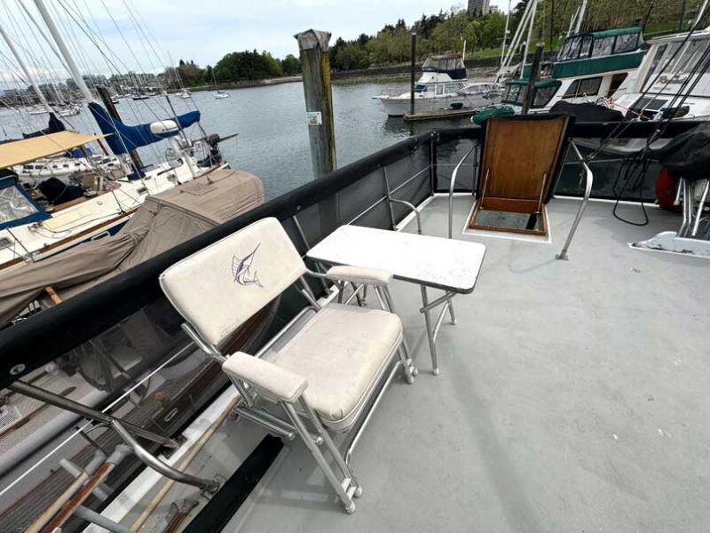 42' 1982 Universal Marine Europa - Blackfish Marine