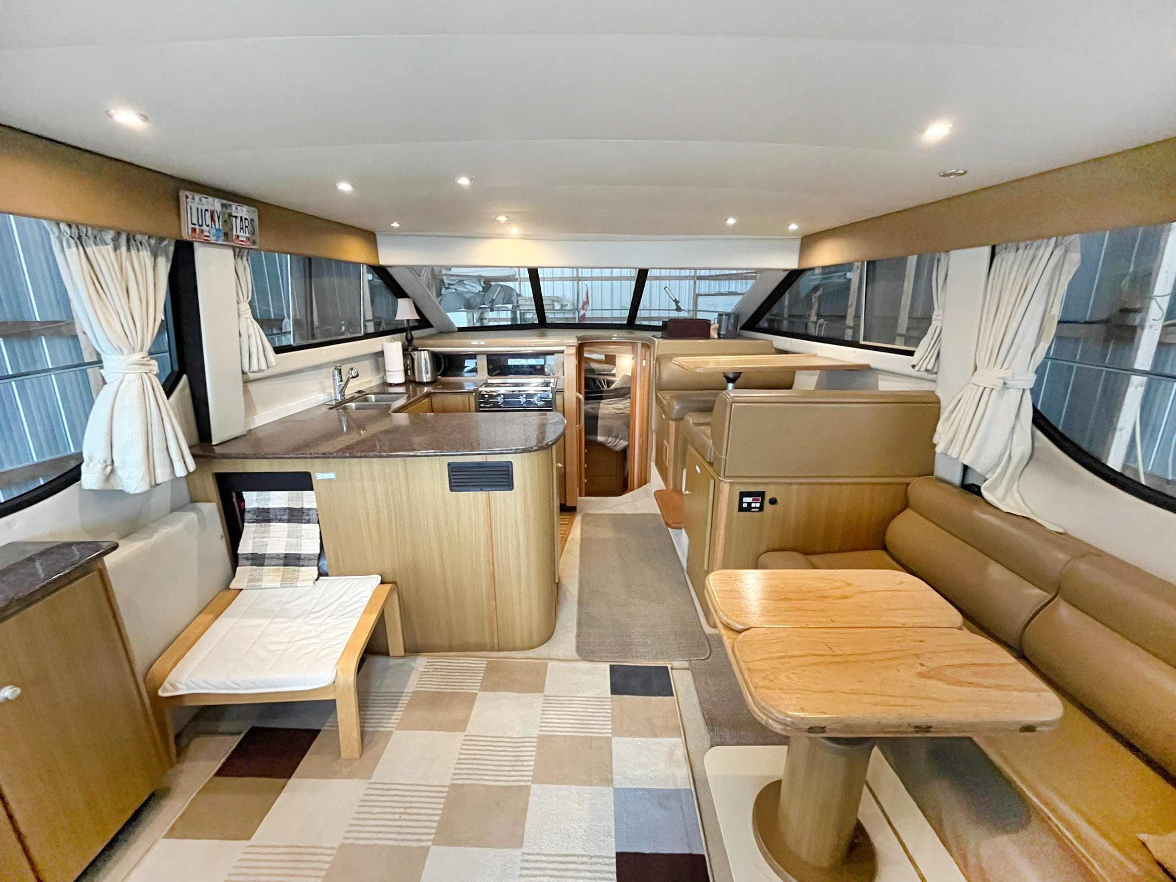 38′ 2002 Bayliner 3788 Command Bridge - Blackfish Marine