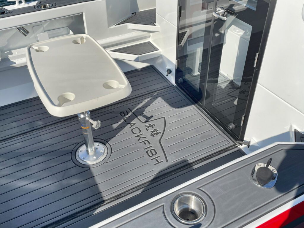 23′ 2023 Blackfish E685w - Blackfish Marine